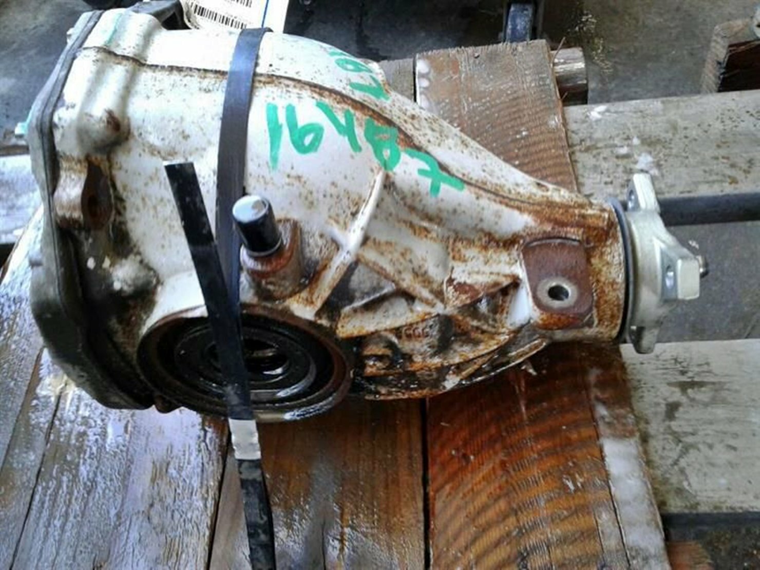 2009-2014 Dodge Charger Rear Axle Differential Carrier 3.07 Ratio AWD ...