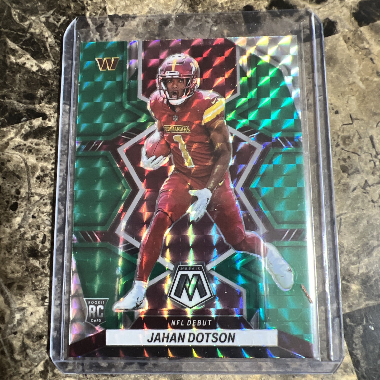 2022 Panini Mosaic Jahan Dotson Nfl Debut Green Mosaic Prizm Rookie Rc