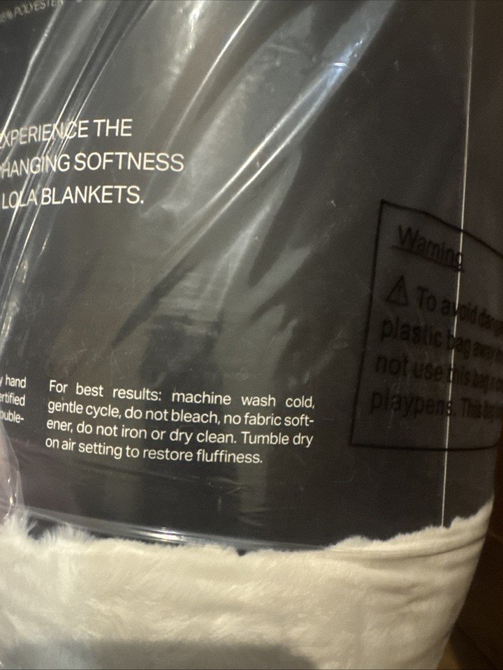 Lola Blankets/Antique Ivory/Size L/60”x72”/Neutral & Serene /NIB! NEW ...