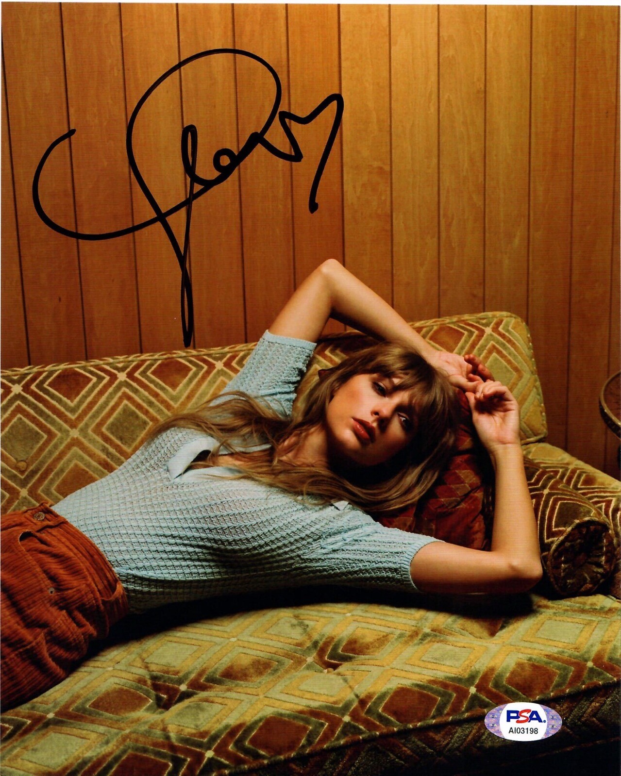 Taylor Swift Autographed Memorabilia | Signed Photo, Jersey ...