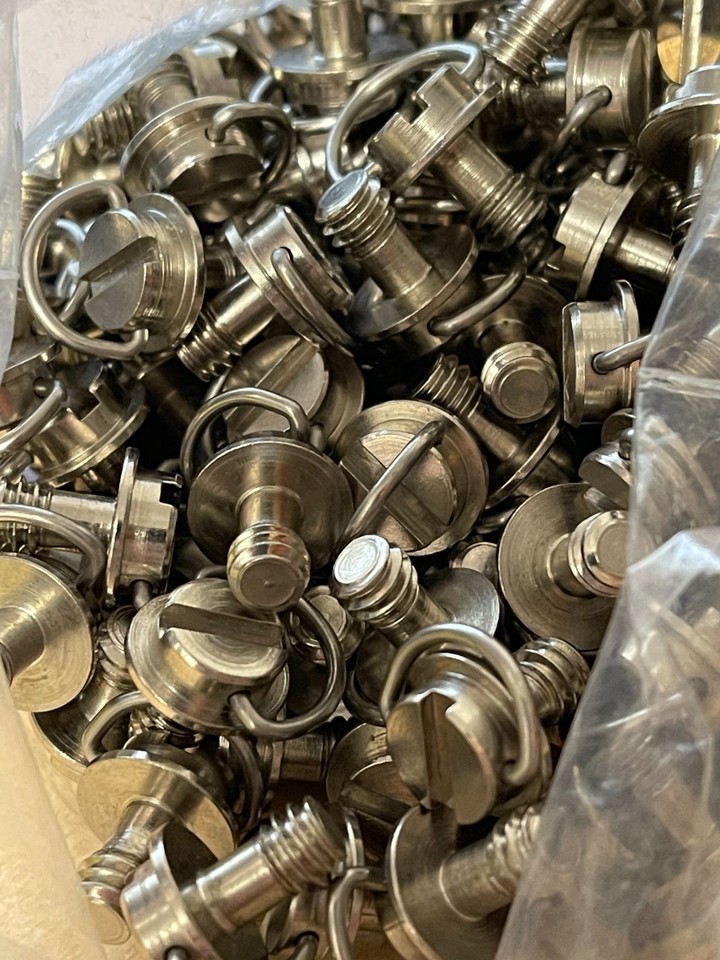 JOB LOT - 150x 1/4" D-Ring Hinged Screws for Camera Tripod Quick ...