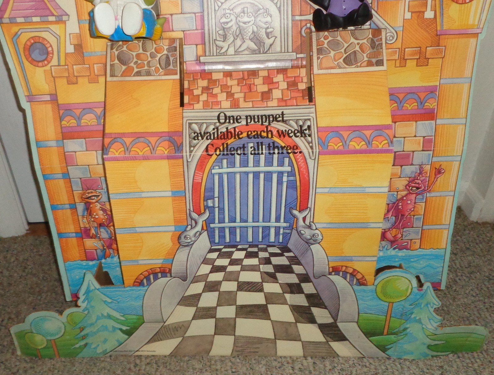 Nickelodeon Eureeka's Castle Hand Puppet Toy Set Pizza Hut Display MTV ...