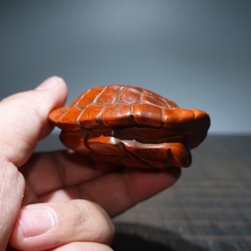 Old artifacts finely carved boxwood ornament Turtle shell statue ...