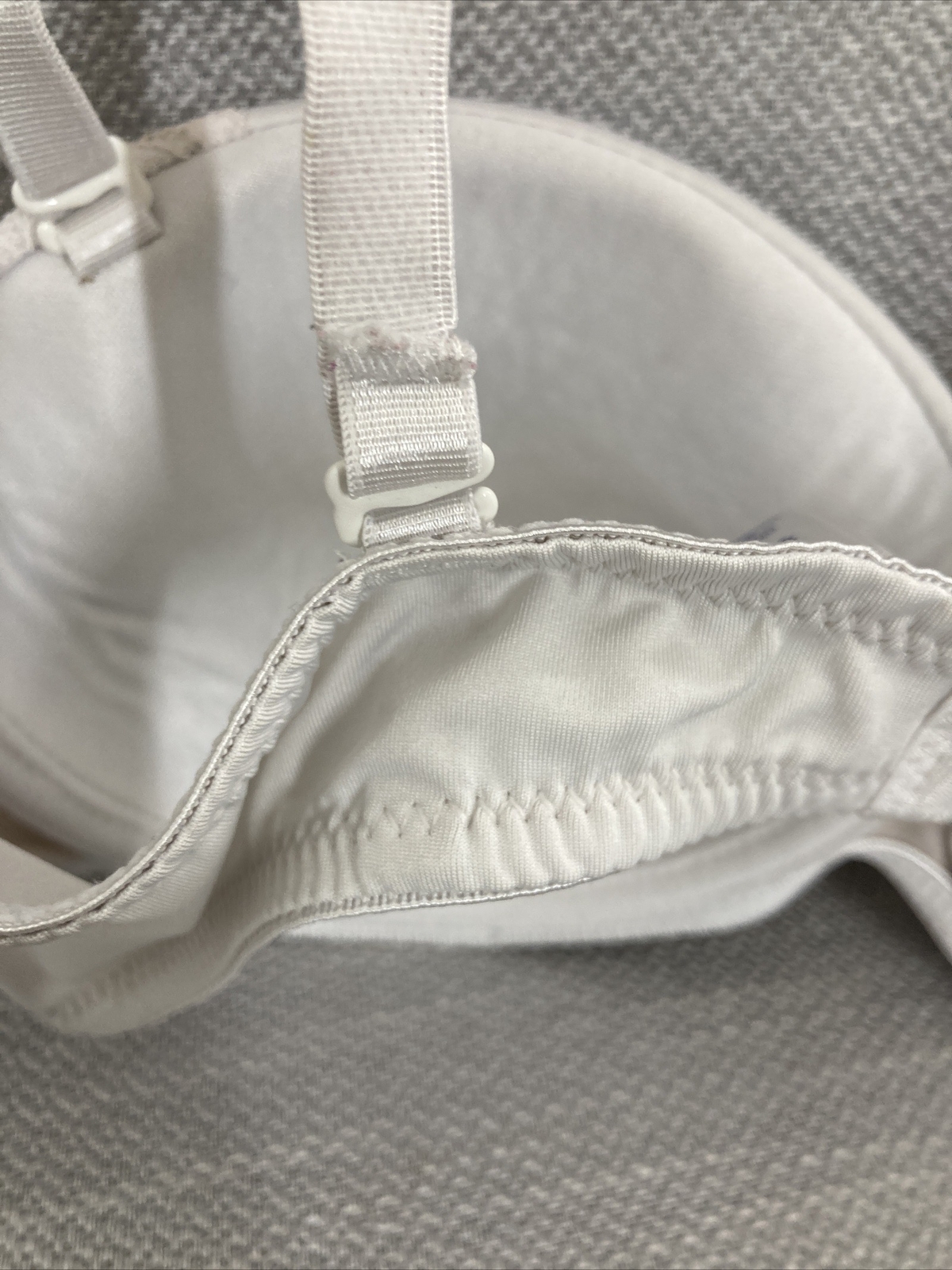 Simply Styled Bra 36B White Lace Trim Underwire back Closure Sexy Look ...