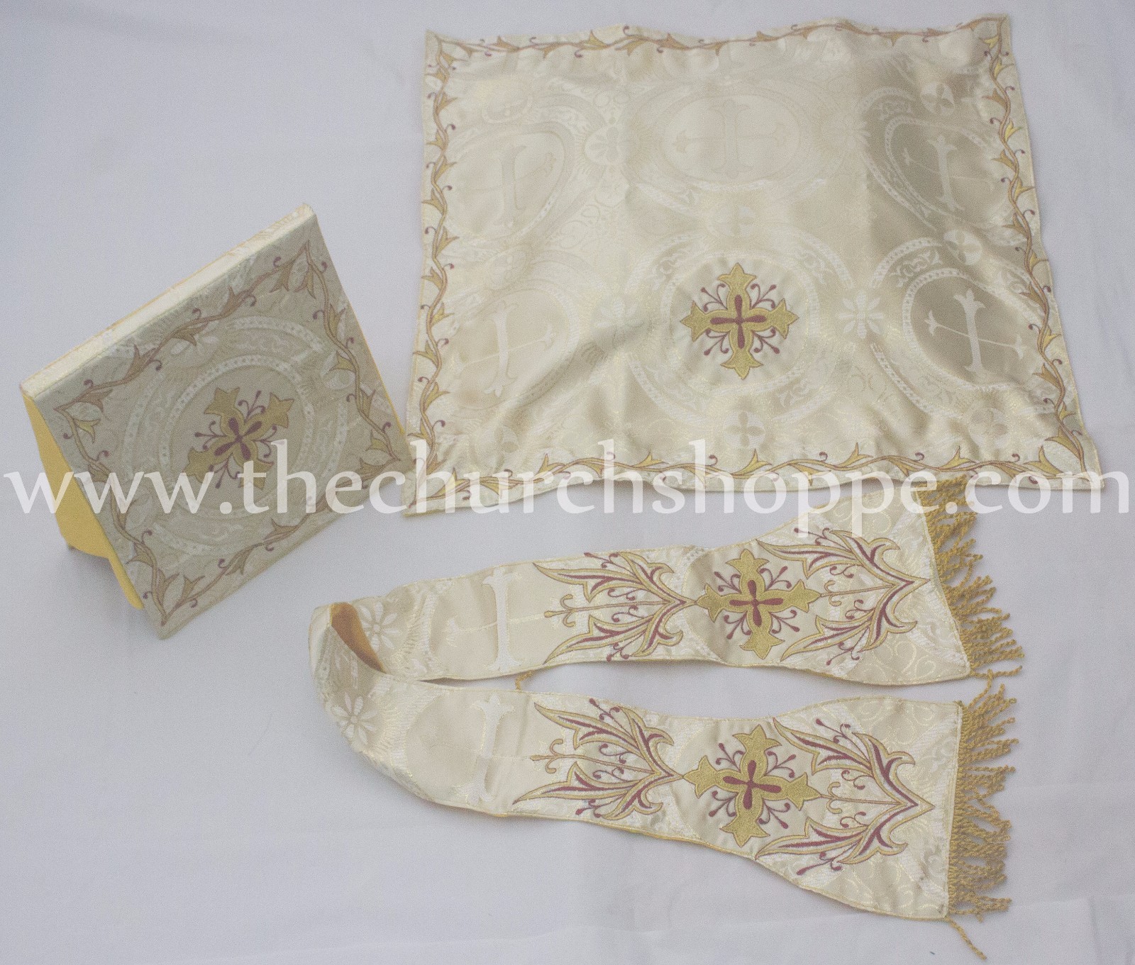 Metallic Gold Roman Chasuble Fiddleback Vestment & mass set IHS ...