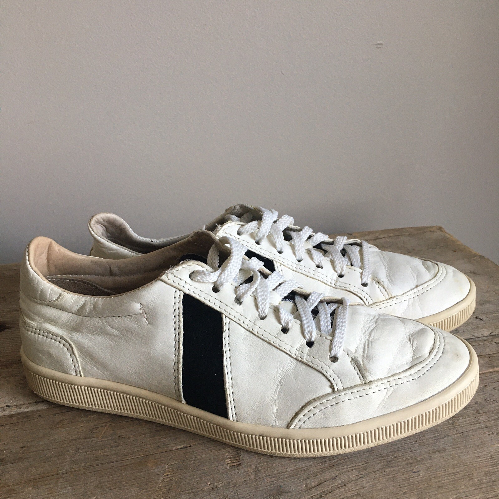 SAWA American Rhino Unisex White Leather Stripes Low Top Sneakers ...