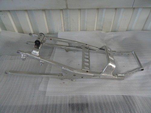 E5. Yamaha YZF R6 RJ03 Rear Frame Rear End Rear | eBay