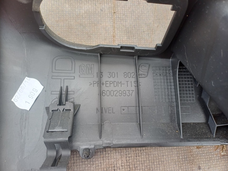 VAUXHALL MERIVA B DRIVER SIDE O/S KNEE PANEL 13301802 | eBay UK