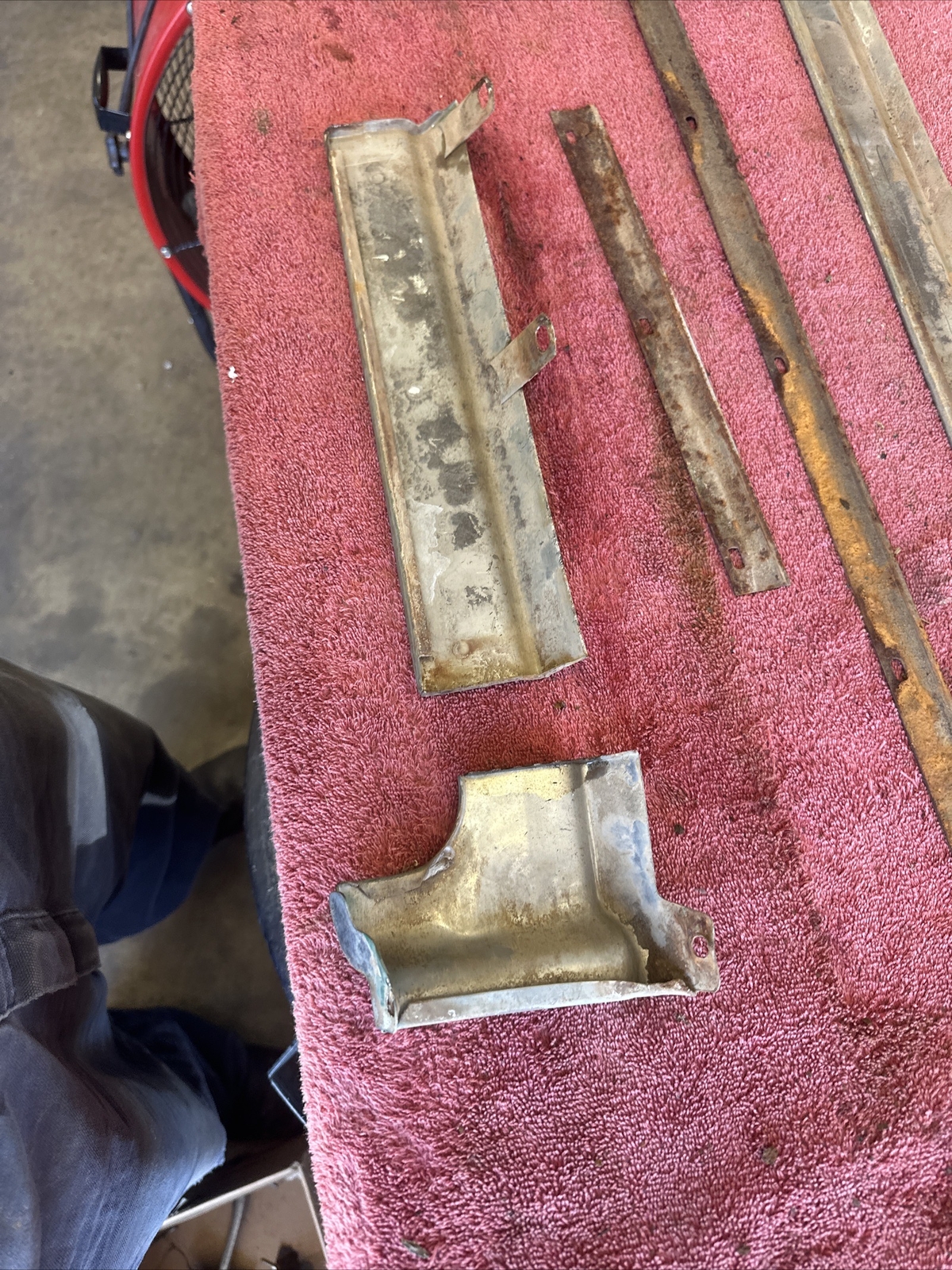1951 1952 1953 CADILLAC ROCKER Trim DRIVERS SIDE Left ROCKER PANEL ...