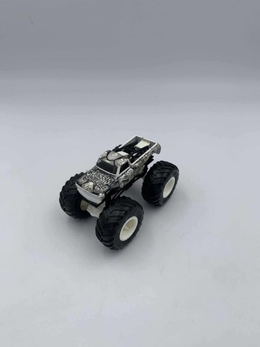 Hot Wheels Chassis Snapper Monster Truck Black & White Rare Scale 1:64 ...