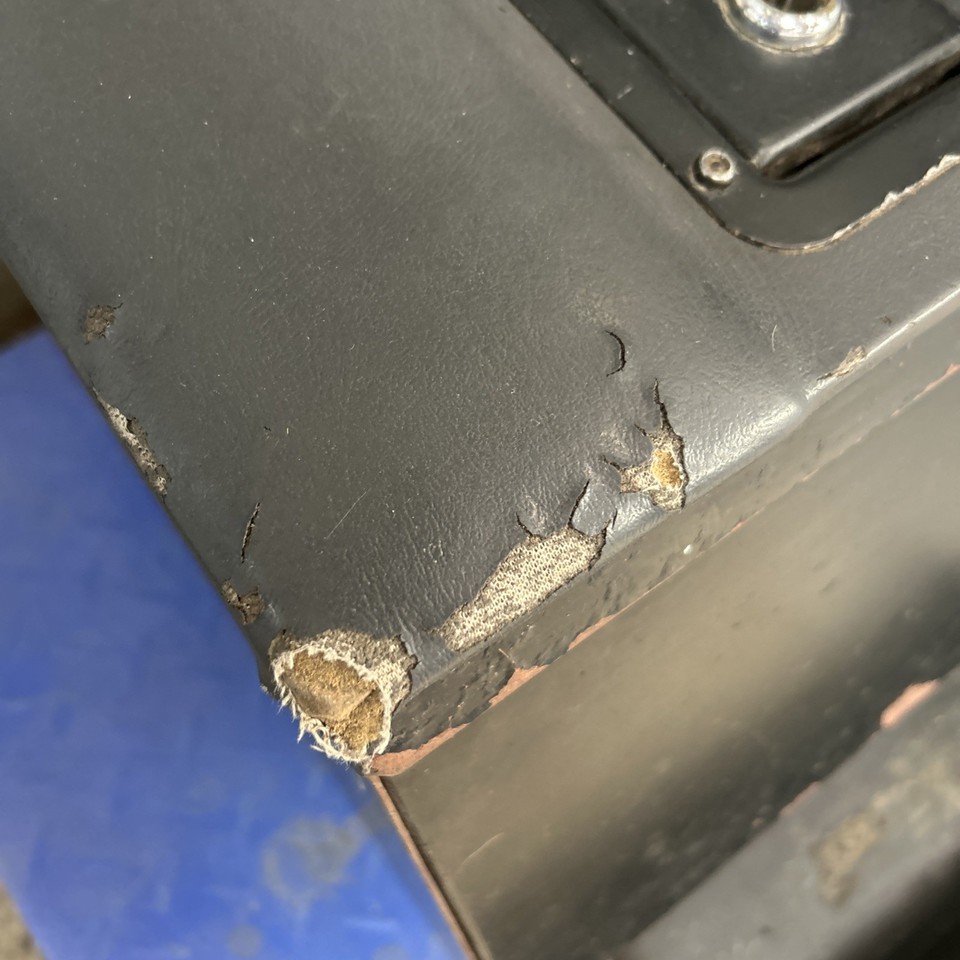 LAND ROVER DEFENDER SECURITY LOCKING CUBBY BOX LOC-BOX | eBay UK