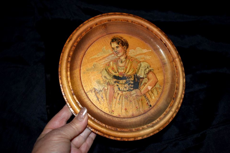 Vintage Engraved & Hand Painted Wooden Plate Set of 2 Unfinished 1 ...