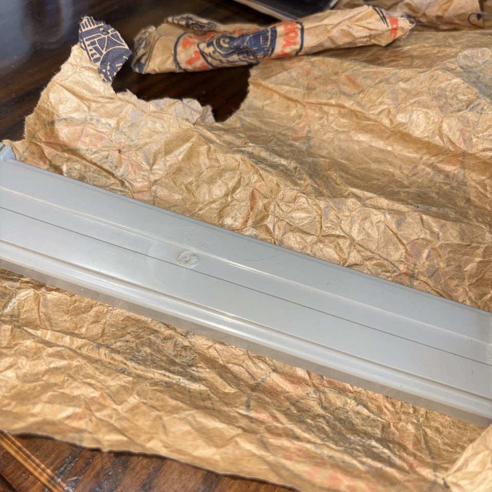 Lionel 345-10 Gray Plastic Culvert Unloader Bridge Wrapped in lionel ...