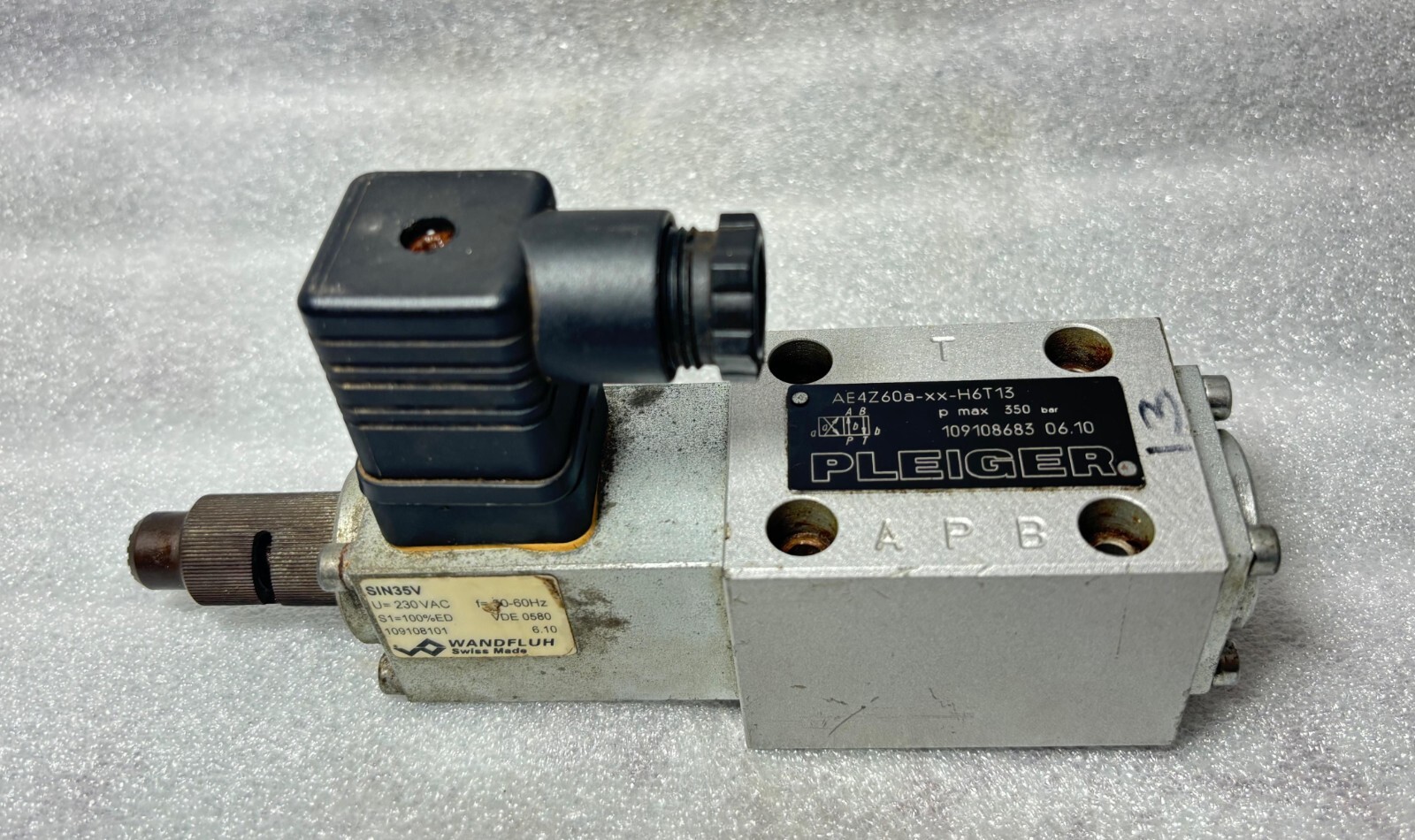 PLEIGER WANDFLUH AE4Z60a-xx-H6T13 Solenoid operated spool valve | eBay