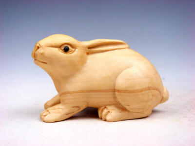 Netsuke - Boxwood Netsuke Sitting
