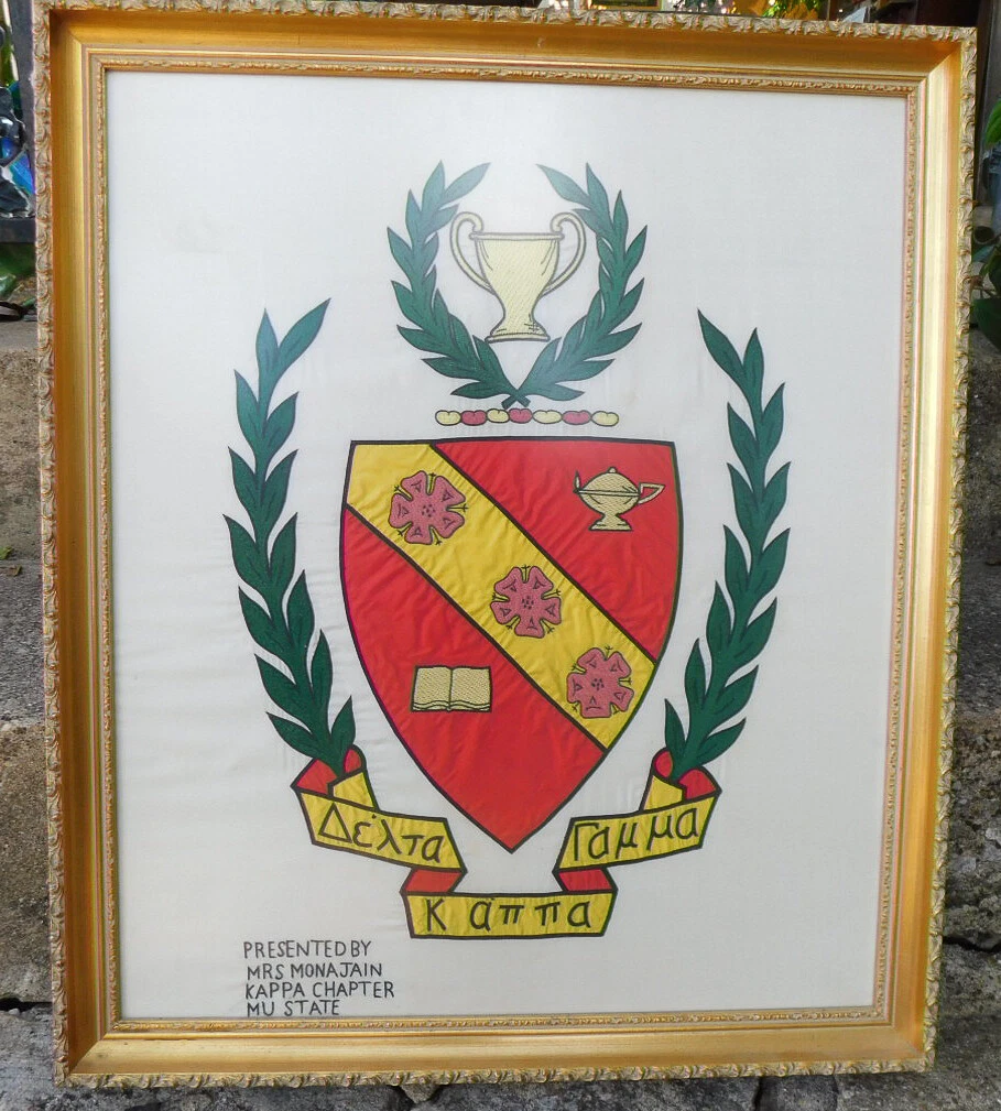 Kappa Delta Crest Painting