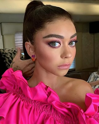 BEAUIFUL SARAH HYLAND MODERN FAMILY 8X10 Photo | eBay