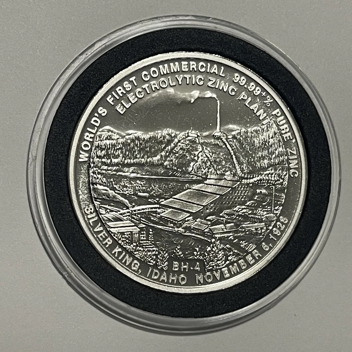 1982 Bunker Hill BH-4 Zinc Plant Coin 1 Troy Oz .999 Fine Silver Round ...