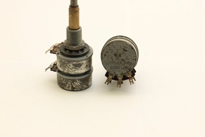 POTENTIOMETER PIHER 10K + 200K OHM LIN W/O ON/OFF D/S NOS 1PC ...