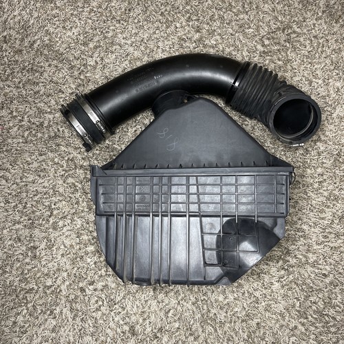 Nissan/INFINITI 16500-EZ40A Air Cleaner & 16578-EZ40A Engine Air Intake ...