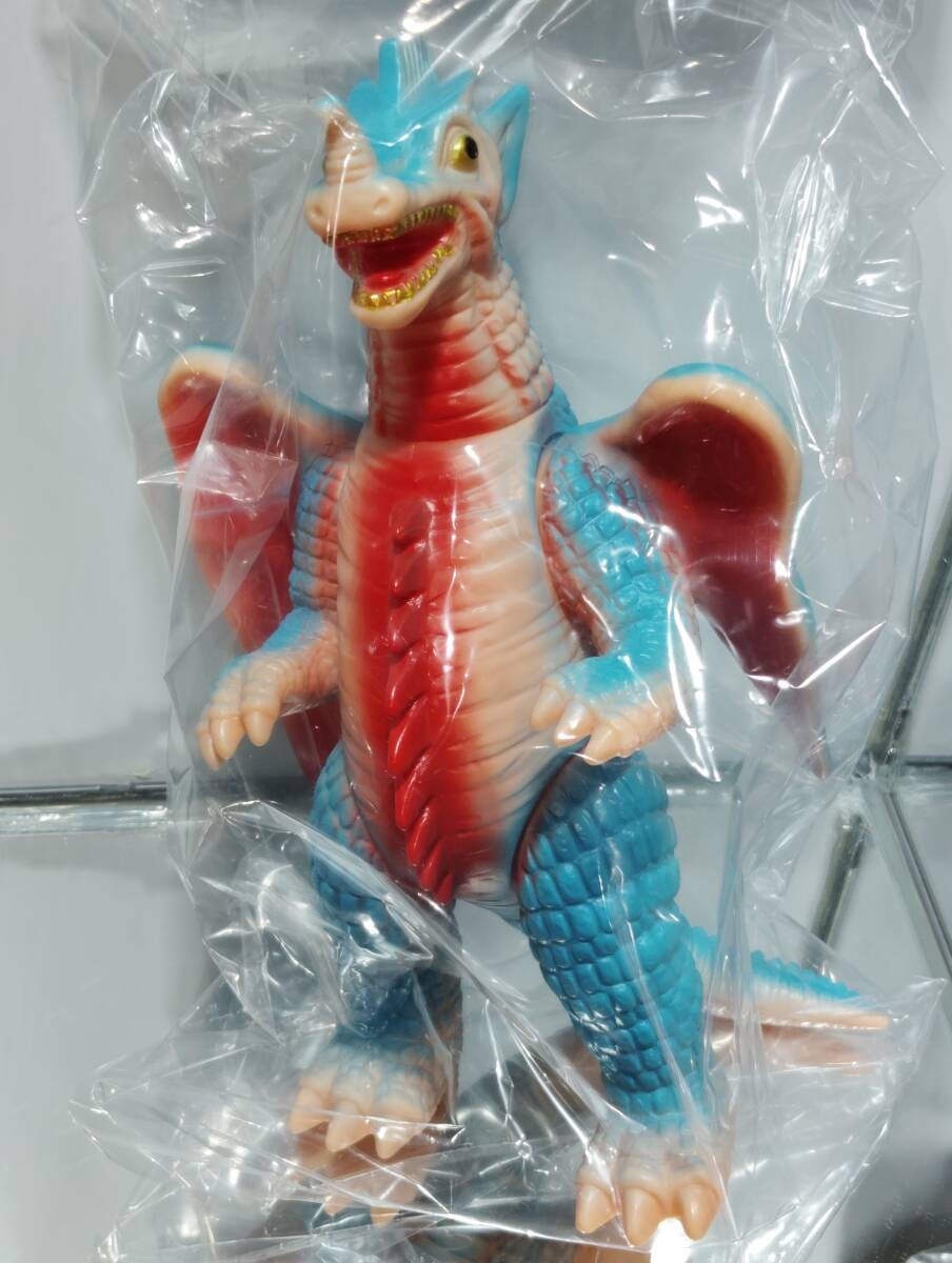 BULLMARK Sofvi Chameleon King Blue Check Ultraman Ace Godzilla M1 Marusan Bear M | eBay