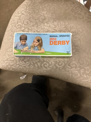 VINTAGE Manual MINI DERBY HORSE RACING GAME | eBay