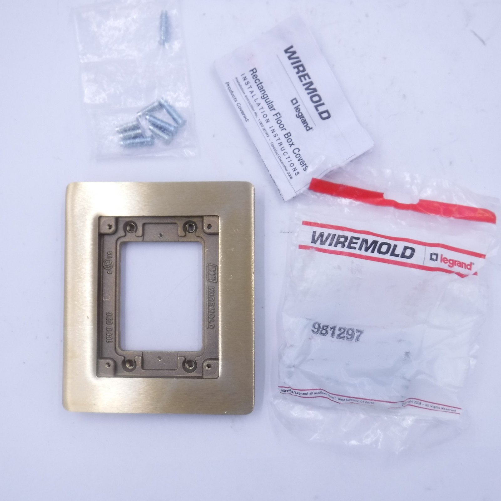 Wiremold Legrand Omnibox Solid Brass 1-Gang Carpet & Tile Floor Box ...