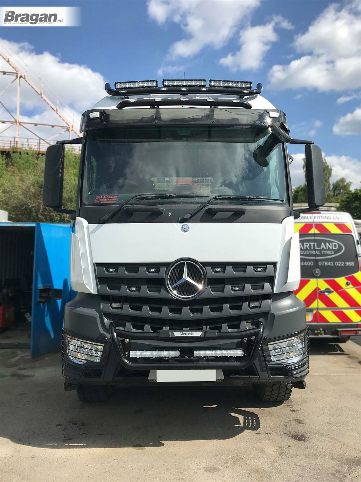 to Fit MERCEDES AROCS Big Space CAB Black Steel Roof Light Bar Flush ...