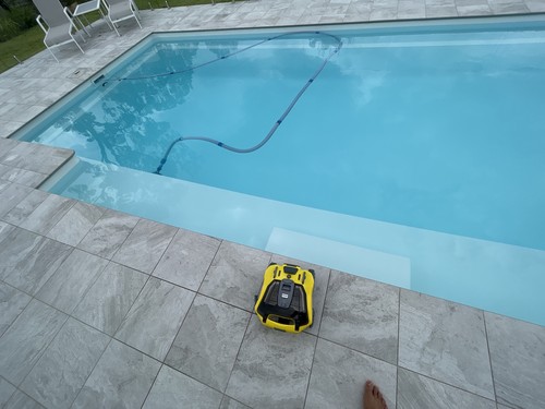 Spector Robotic Pool Cleaner 22V Cordless Automatic Vacuum Cleaner ...