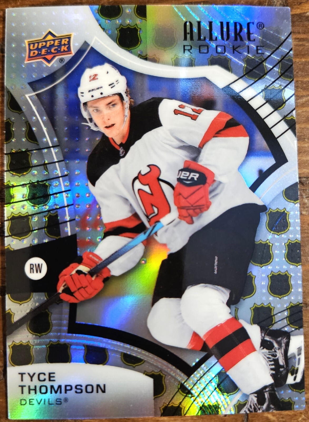 2021-22 Upper Deck Allure Rookies 1917 NHL Shield Tyce Thompson #129 ...