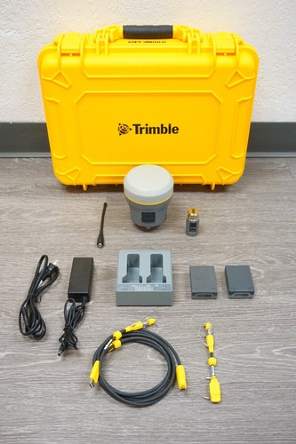 Trimble R10 L1 L2 L2c L5 GPS Glonass Galileo Bei Dou xFill 410-470 ...