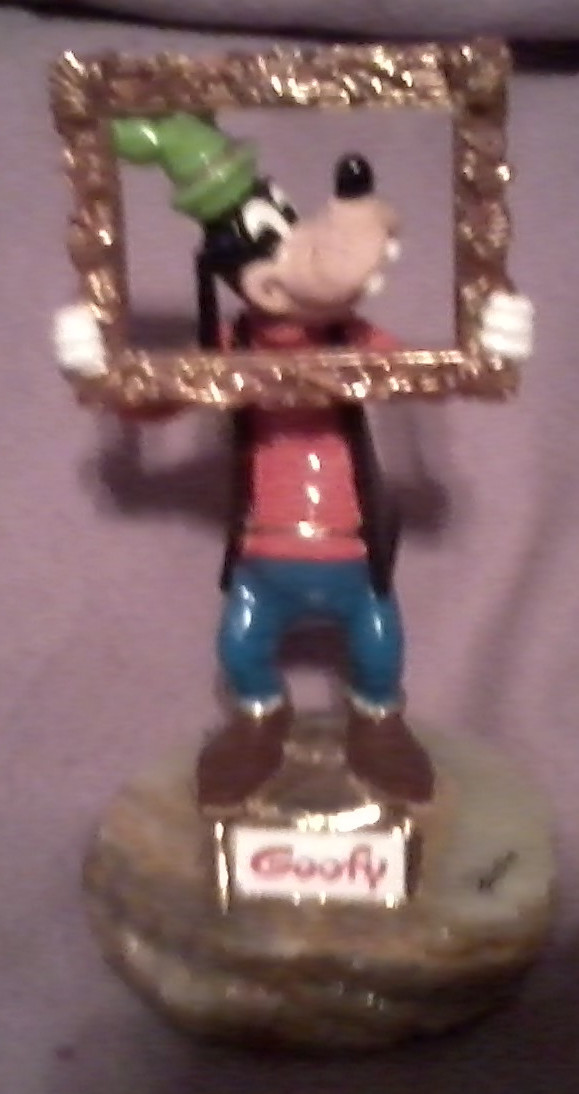 RON LEE. GOOFY DISNEY Item Number MM110 Limited edition 2528/2750 ...