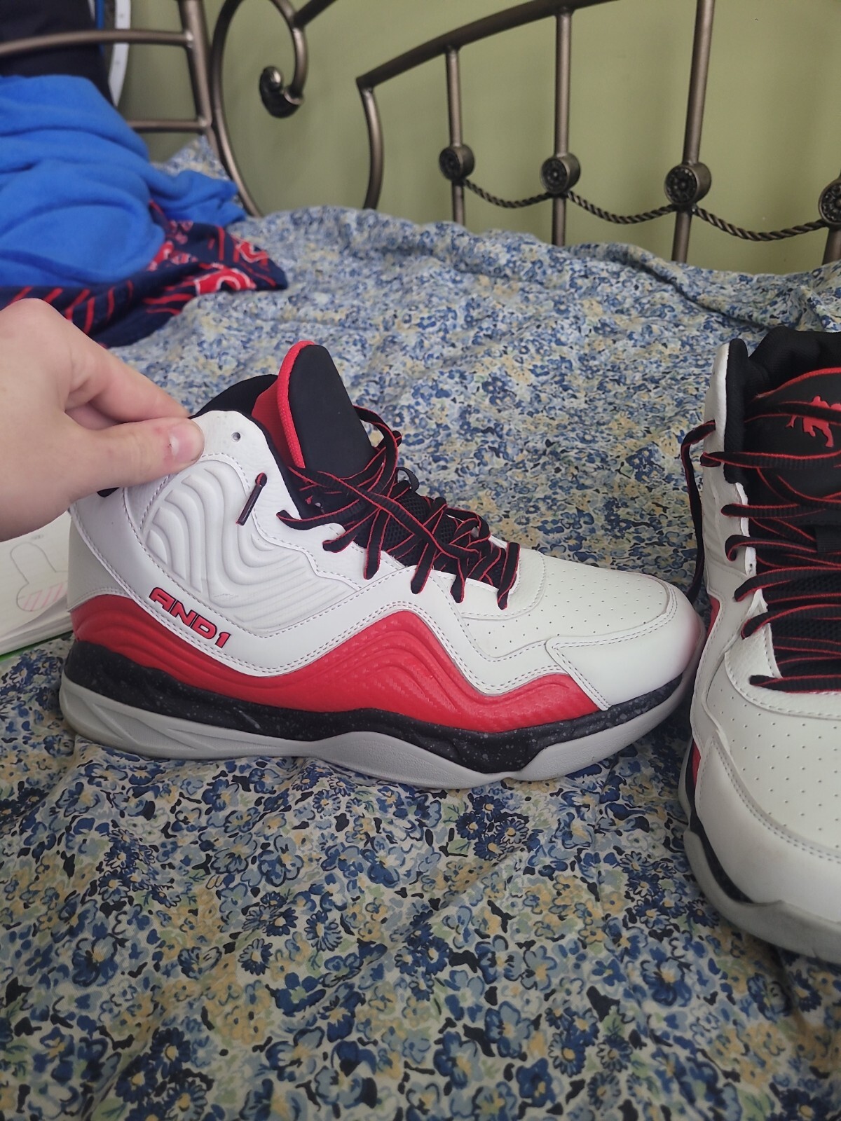 And1 Men's Maverick Lace-Up White Classic Basketball … - Gem