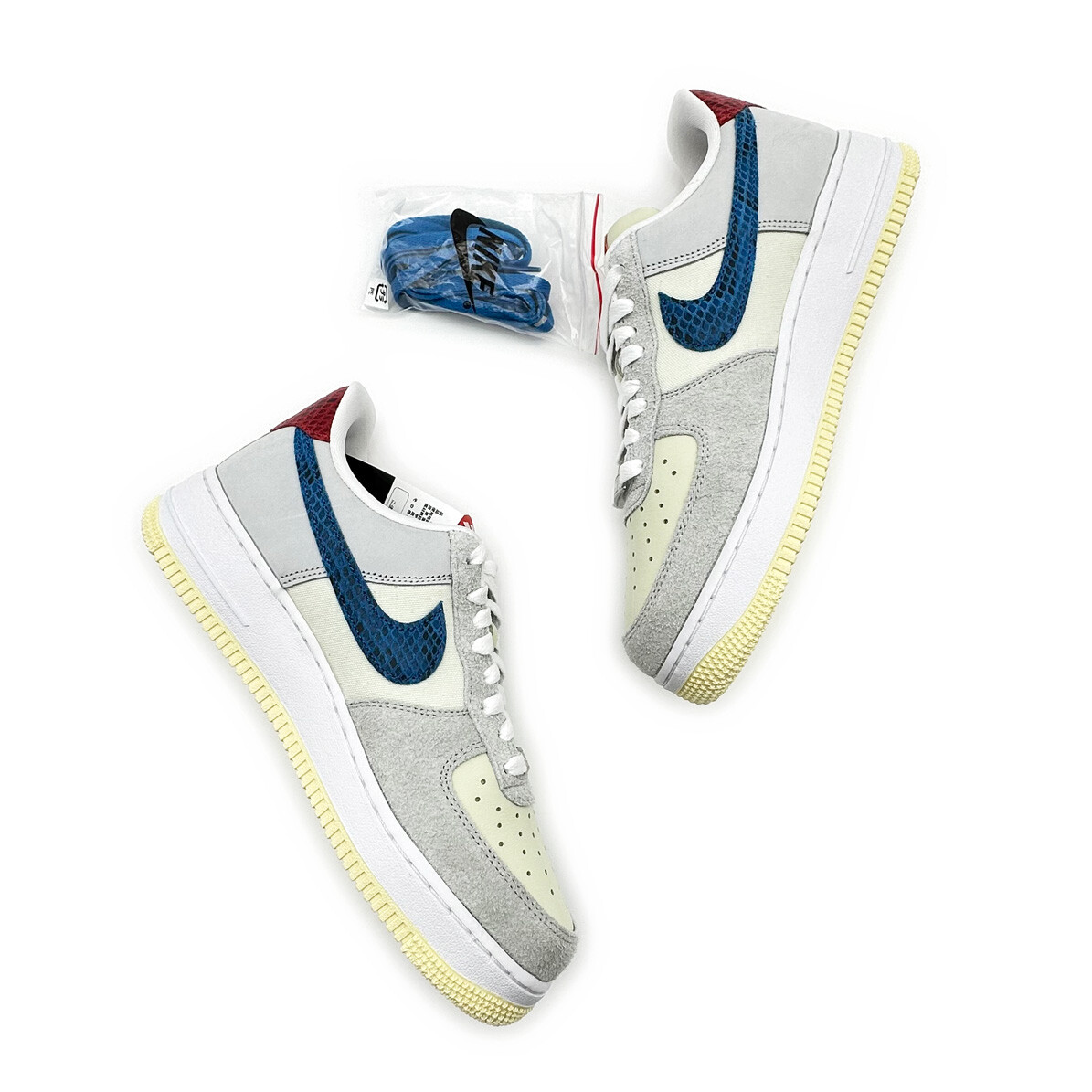 DM8461-001 Undefeated Nike Air Force 1 Low White 5 On It Dunk vs. AF1 ...