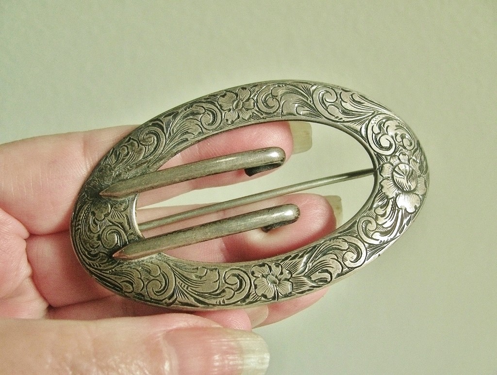 VINTAGE 1800'S WILLIAM B. KERR STERLING SILVER BUCKLE… - Gem