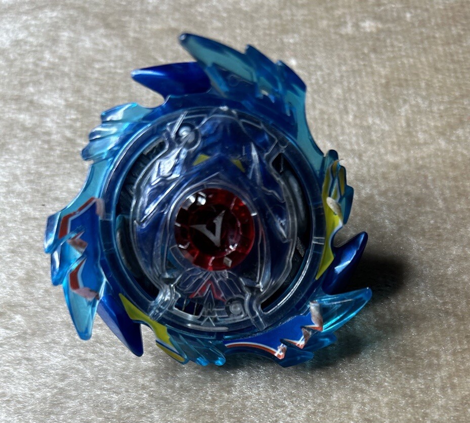 Hasbro Beyblade Burst Evolution Switch Strike Genesis Valtryek V3 ...