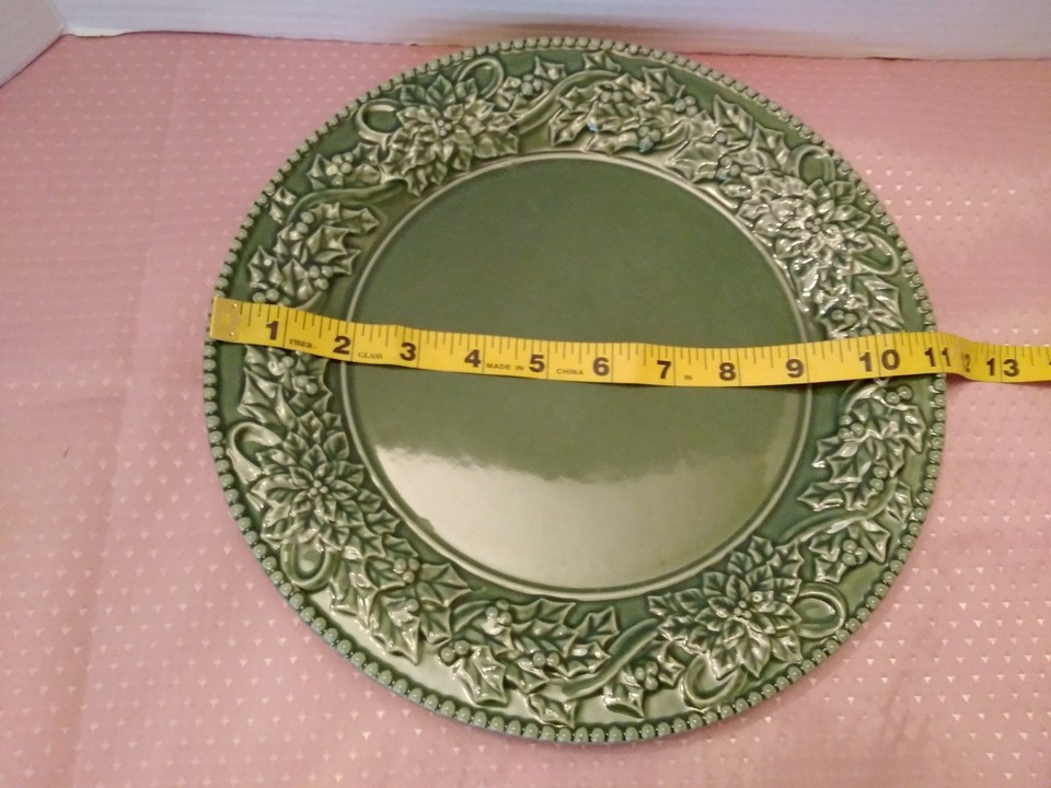 Christmas Cracker Barrel "Peace On Earth" Green Embossed Dinner Plate ...