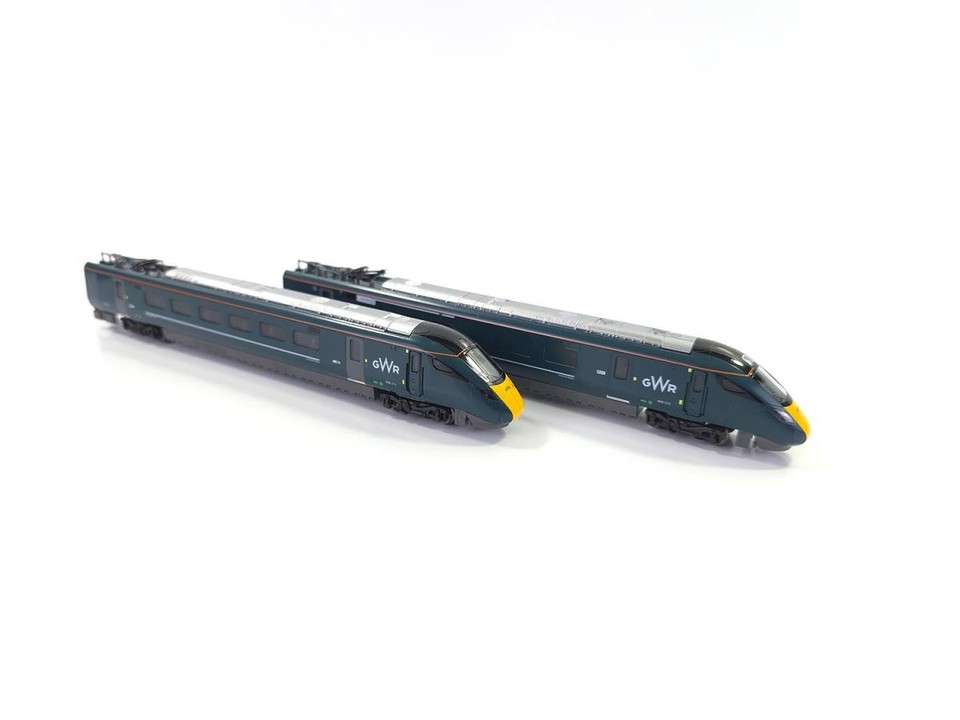Kato 10-1672S Class 800 313 GWR IET 9 Car Train (DCC-Sound) | eBay UK