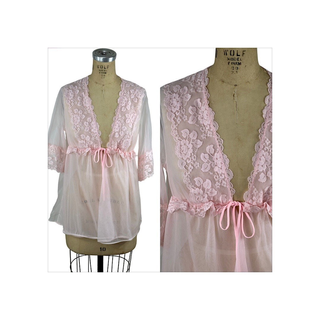 1960s pink chiffon bed jacket with lace bodice Size M… - Gem