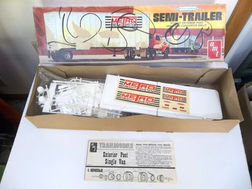 AMT T-525 TrailMobile Semi Trailer Metro Freight System 27’ Trailer Kit ...