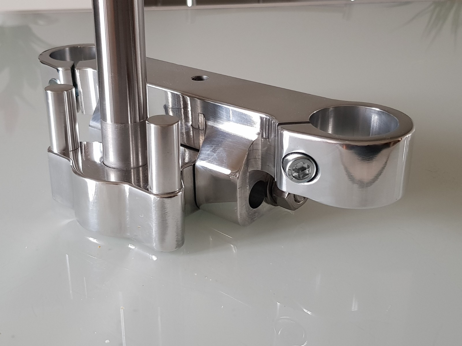 Triple Trees Adjustable Rake -1° to 10° Harley Davidson 210 mm 41 mm ...