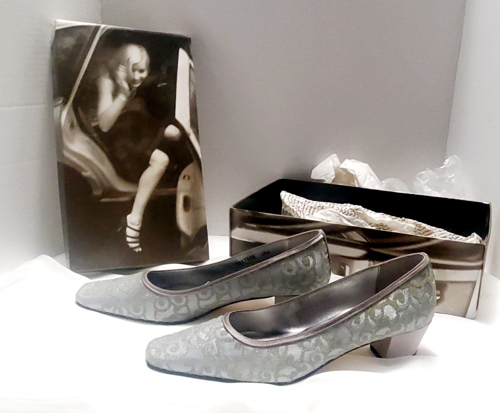 LNIB Nina Kalina-BS Silver Swirl Cav Size 6.5M Lustrous High Heels ...