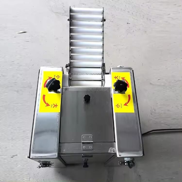 Automatic Dumpling Skin Wrapper Making Machine Dumpling Chapati ...