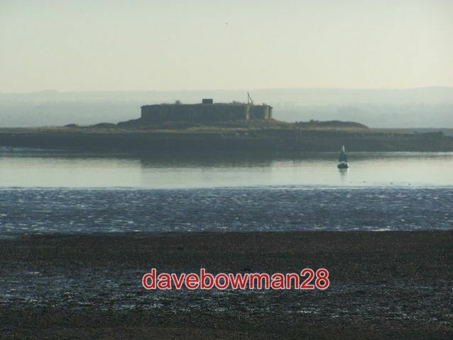 PHOTO DARNET FORT IN RIVER MEDWAY AT LOW-TIDE.BUILT IN 1870'S AS PART ...