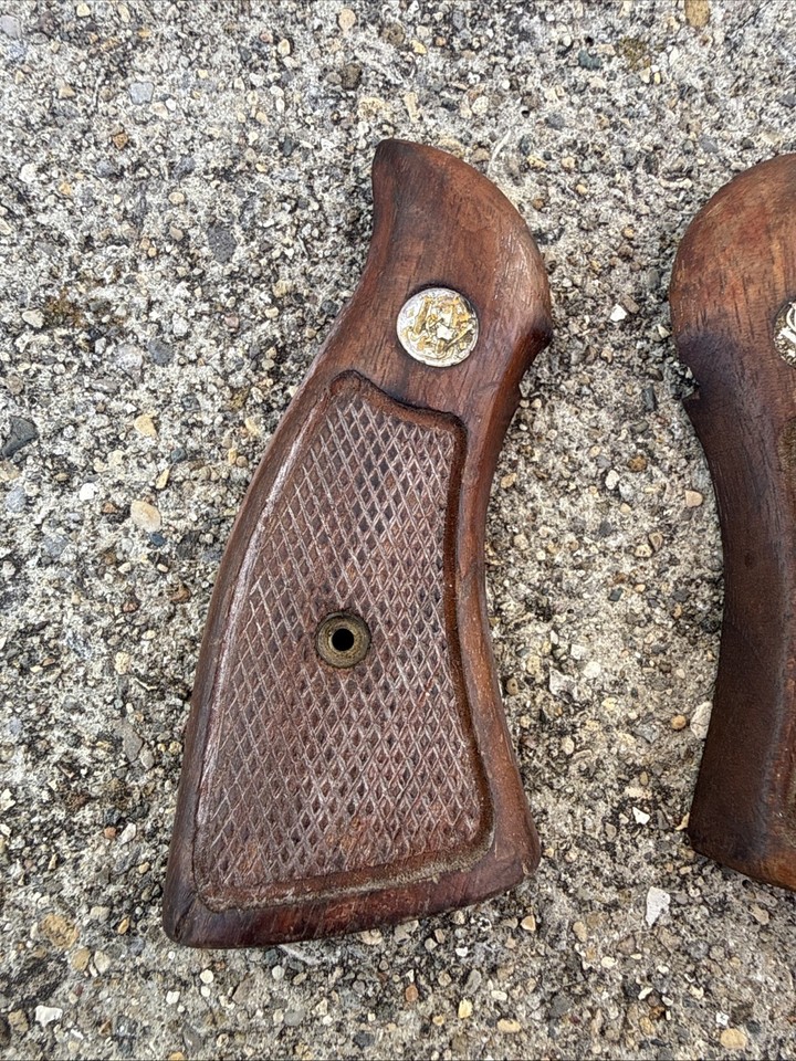 Smith & Wesson S&W Vtg Factory Walnut K-Frame Square Butt Wood Grips ...