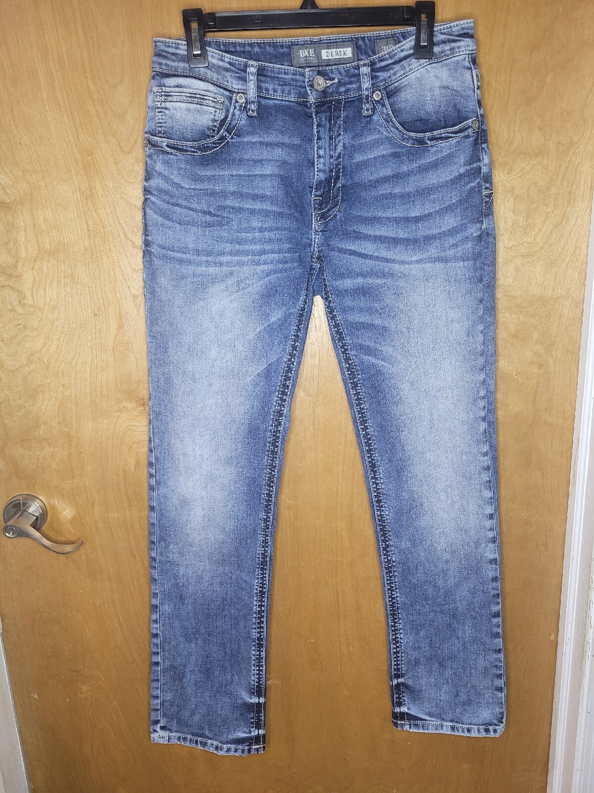 Buckle BKE Derek Straight Leg Medium Wash 31R Denim Jeans | eBay