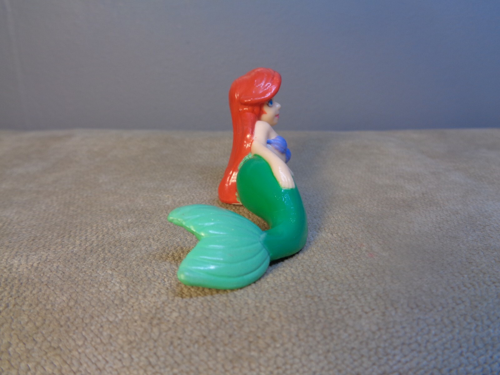 DISNEY MINIATURE PLASTIC LITTLE MERMAID ARIEL 1.25” X 2.5” FIGURE CAKE ...