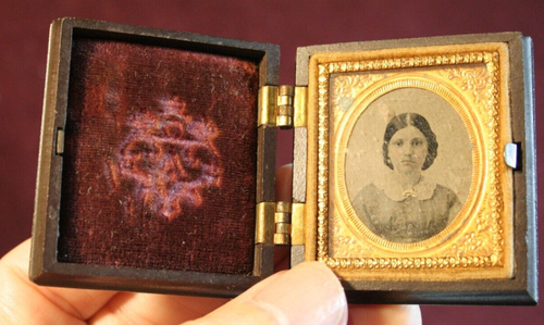 Miniature Antique Tintype Ambrotype Photograph in Composition/Metal ...