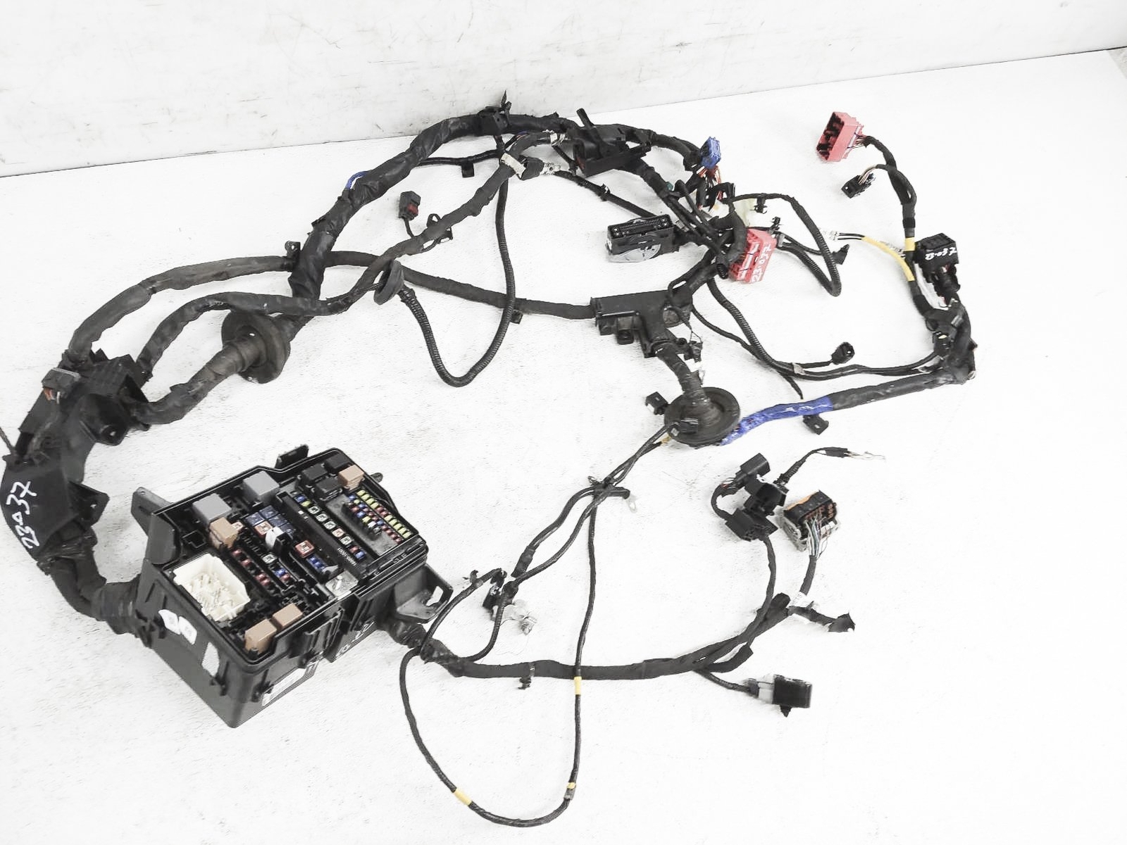 2020 Kia Telluride Front Headlight Room Wiring Harness 91210-S9130 | eBay