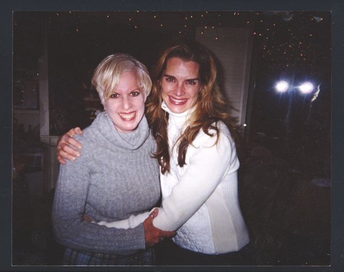 2004 BROOKE SHIELDS & PHOTOGRAPHER NANCY BARR NYC Live Candid Original ...